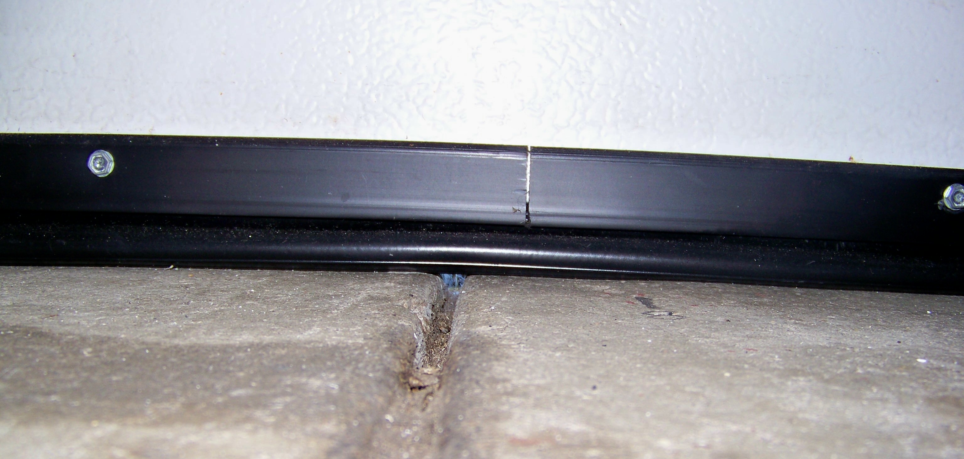 INSTALLING GARAGE DOOR BOTTOM SEAL KITS - Garage Door Stuff INSTALLING GARAGE DOOR BOTTOM SEAL KITS - Garage Door Stuff